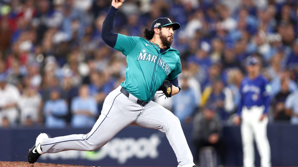 Seattle gana en Toronto en inicio de la Serie de Campeonato